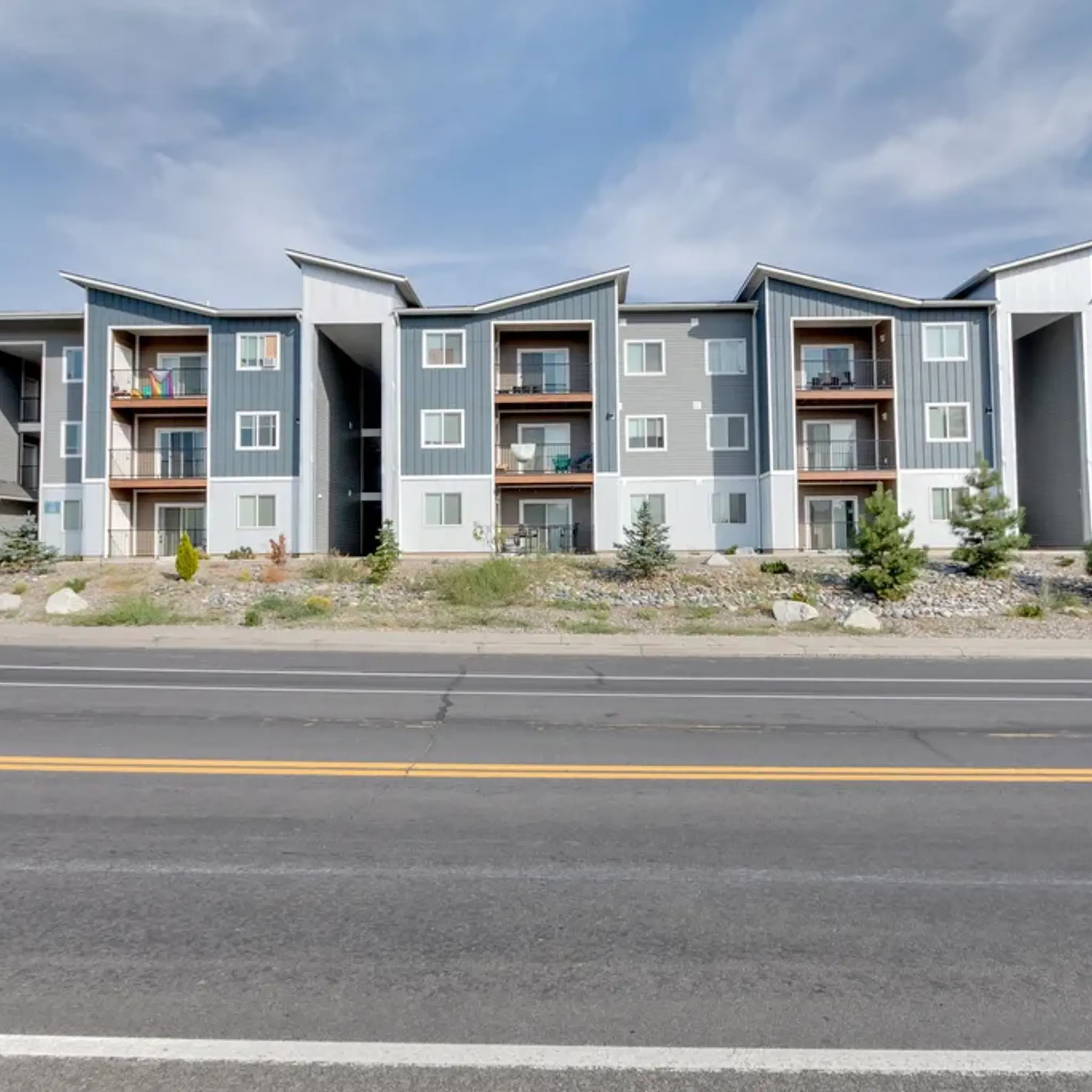 North Star Apartments | Modern Rentals in Moscow, Id